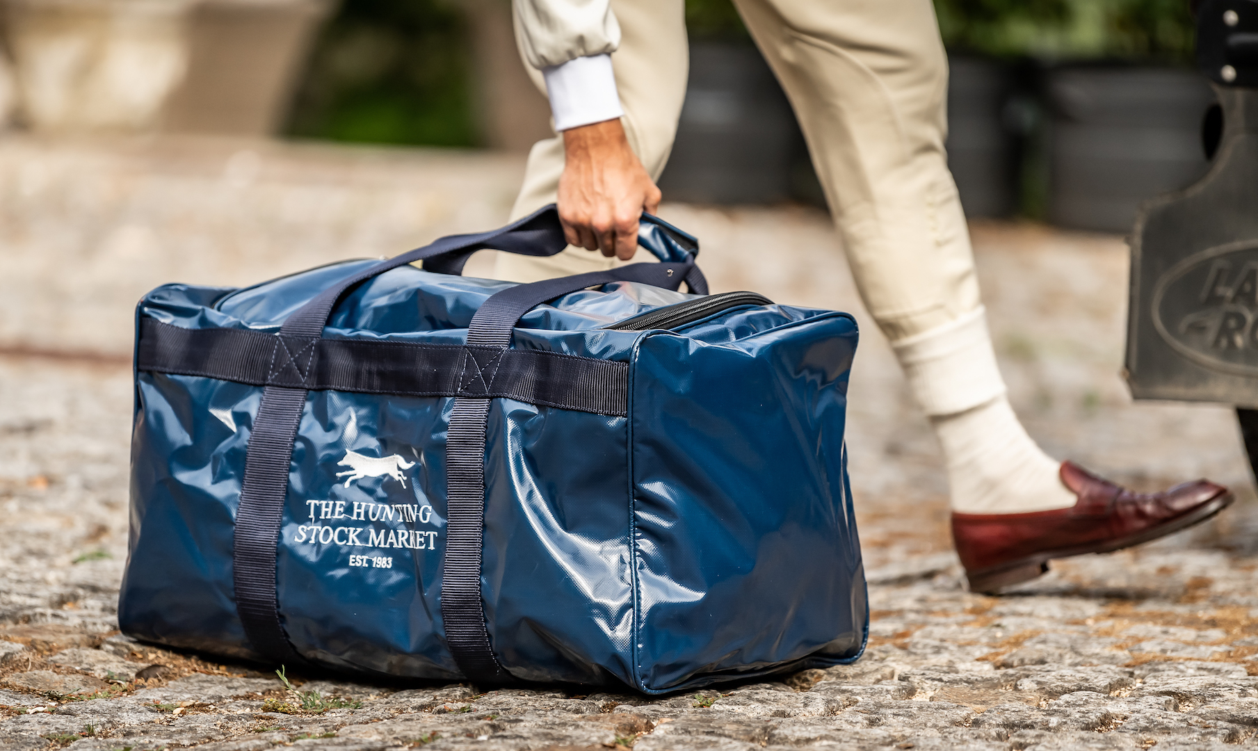 HSM Medium Kit Bag - The Hunting Stock Market