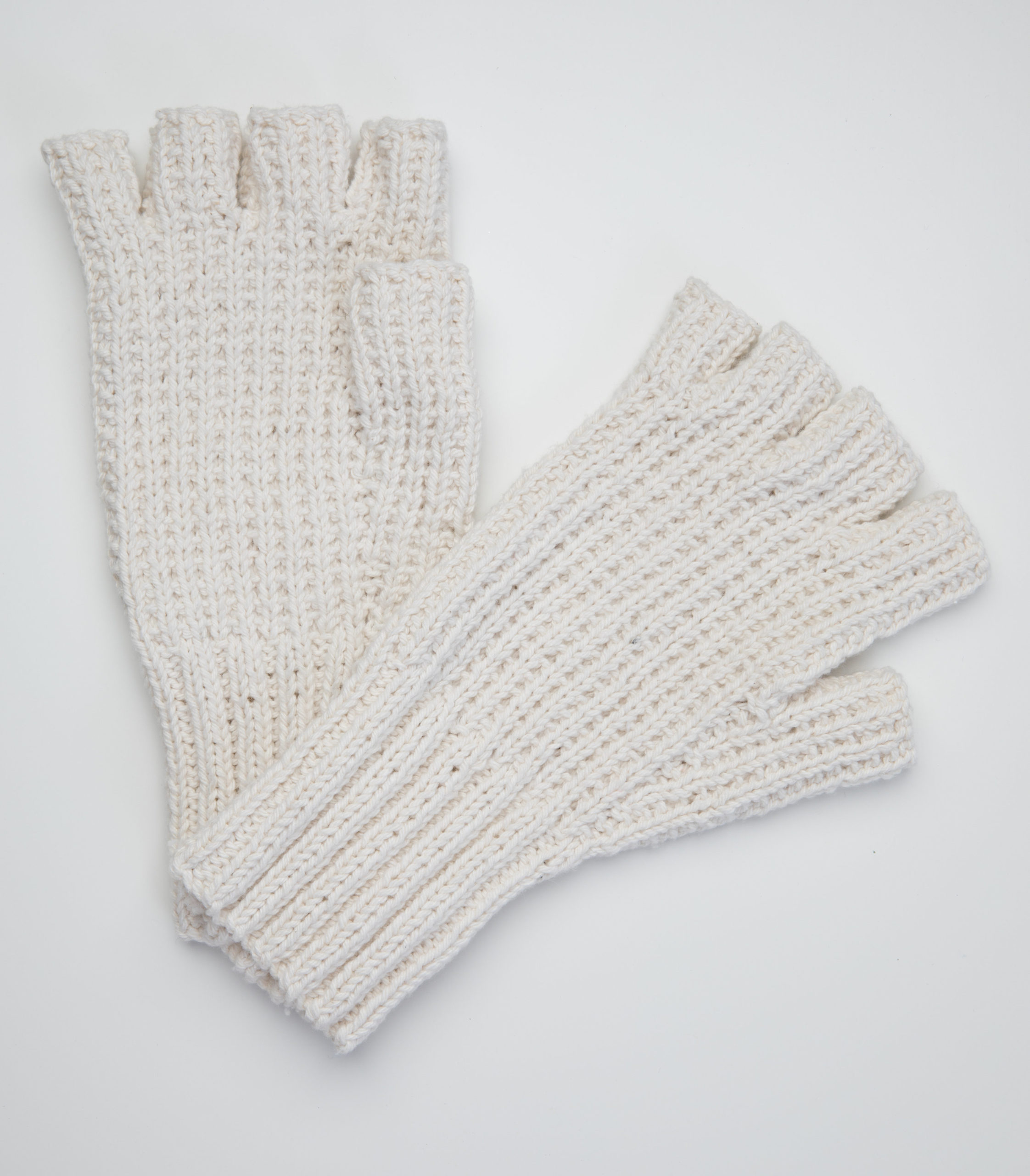 String Gloves Fingerless - The Hunting Stock Market