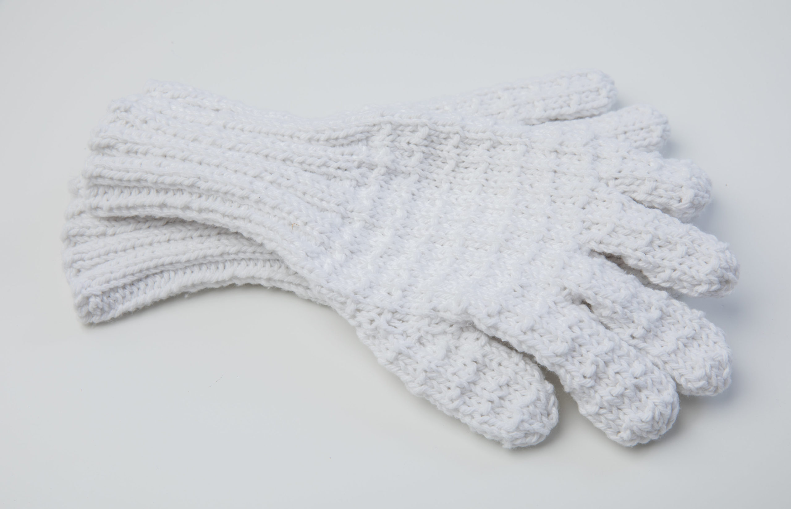 String Gloves - The Hunting Stock Market