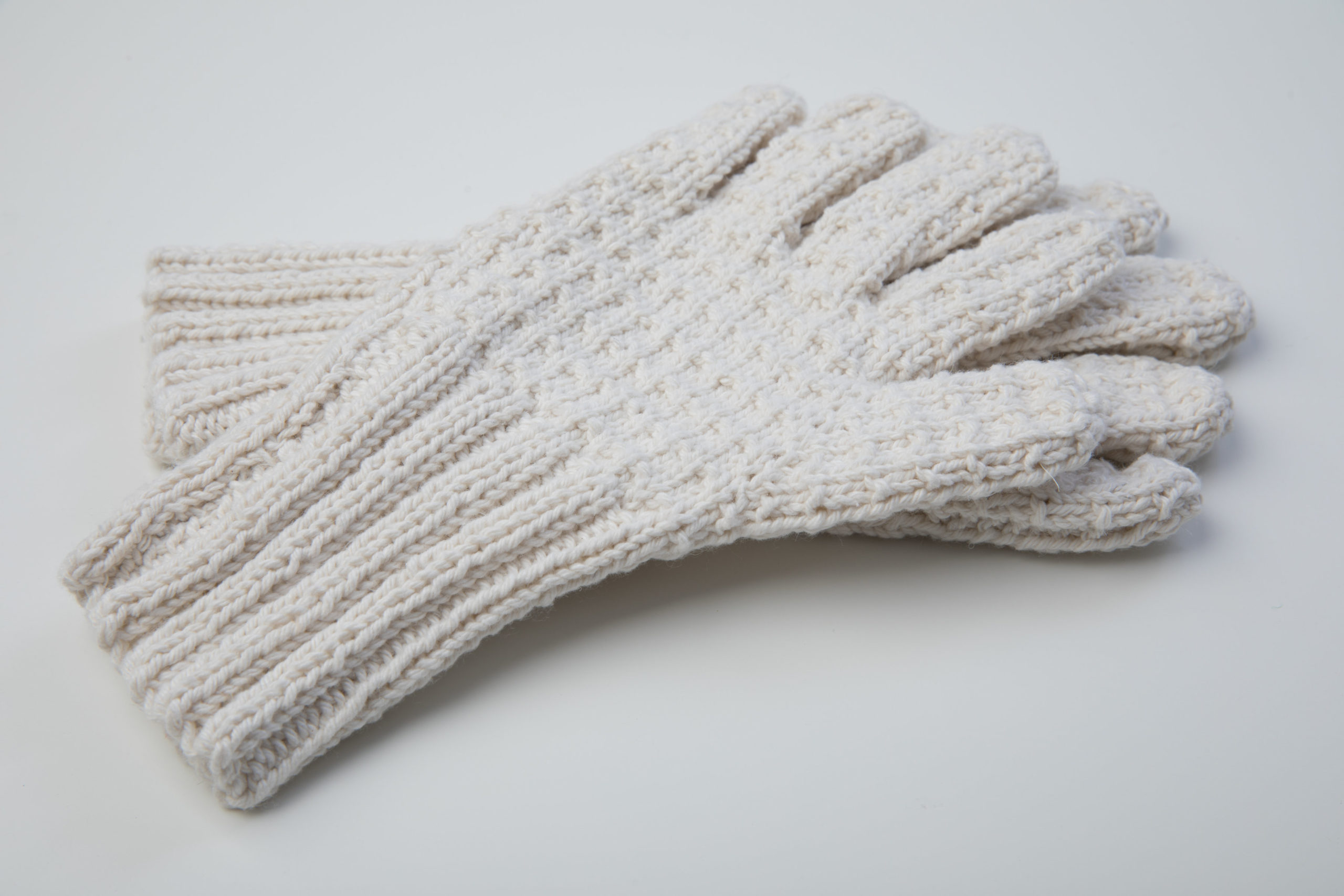 String Gloves - The Hunting Stock Market